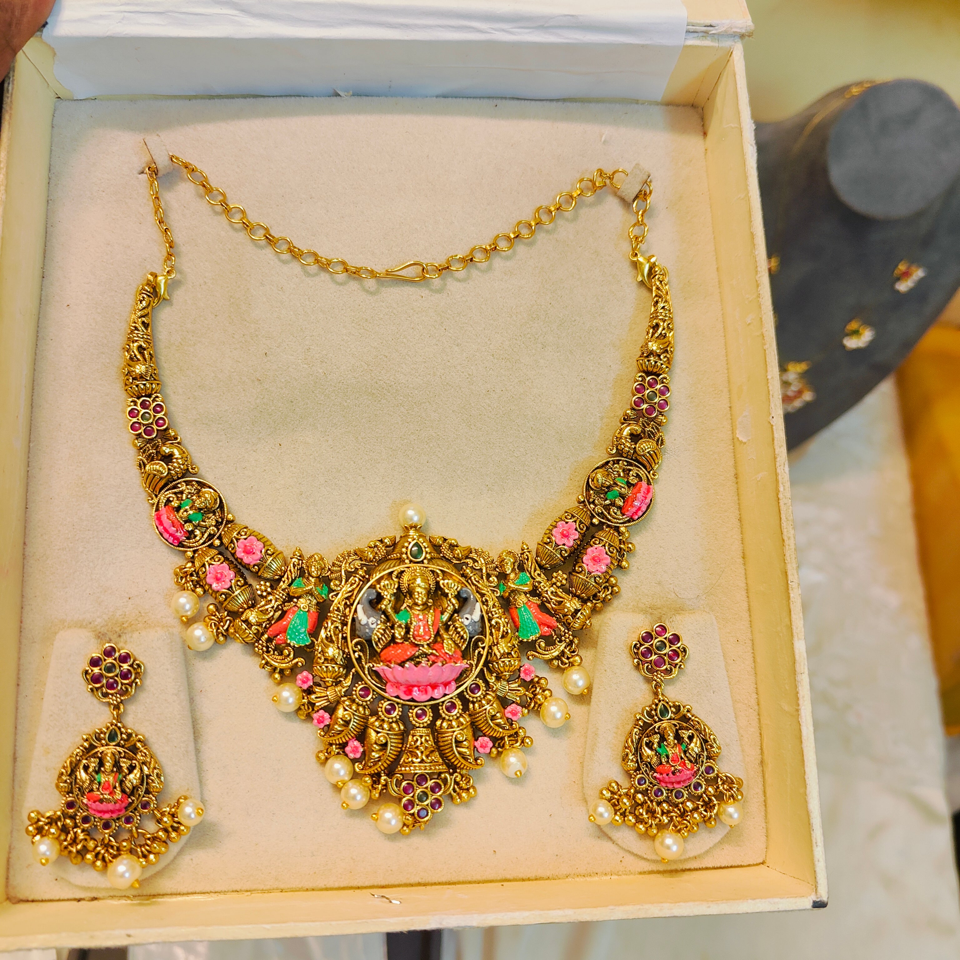 Classic Lakshmi Temple necklace set – Kankanam - South India Jewellery